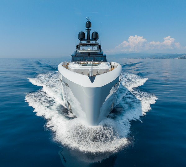 GREY Yacht Charter Details, Tankoa S501 | CHARTERWORLD Luxury Superyachts